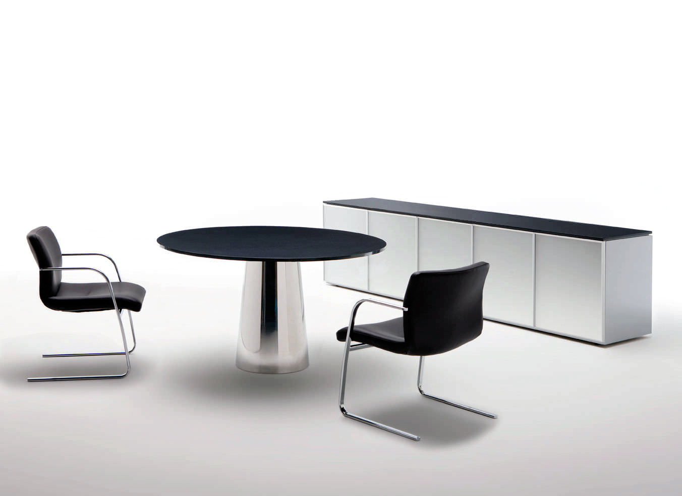 White Round Meeting Table - Ambience Doré