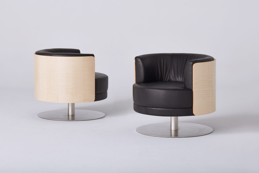 Turn Around Chair - Ambience Doré