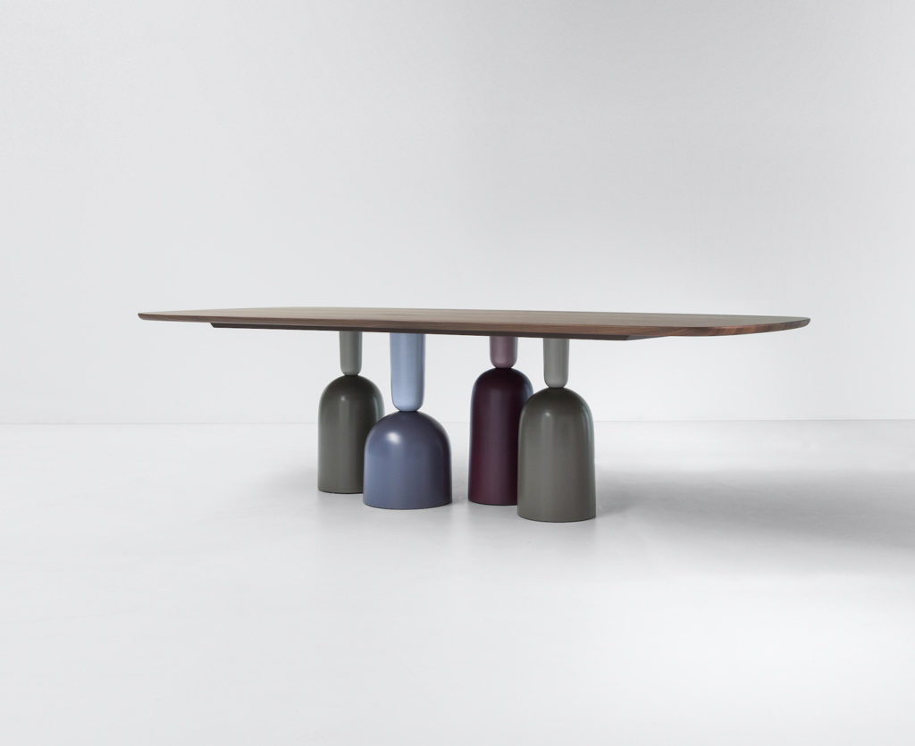 Standing Urn Table - Ambience Doré