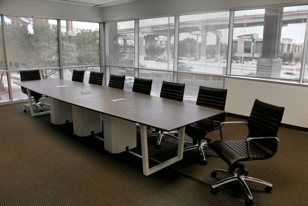 Clarion Table - Ambience Doré