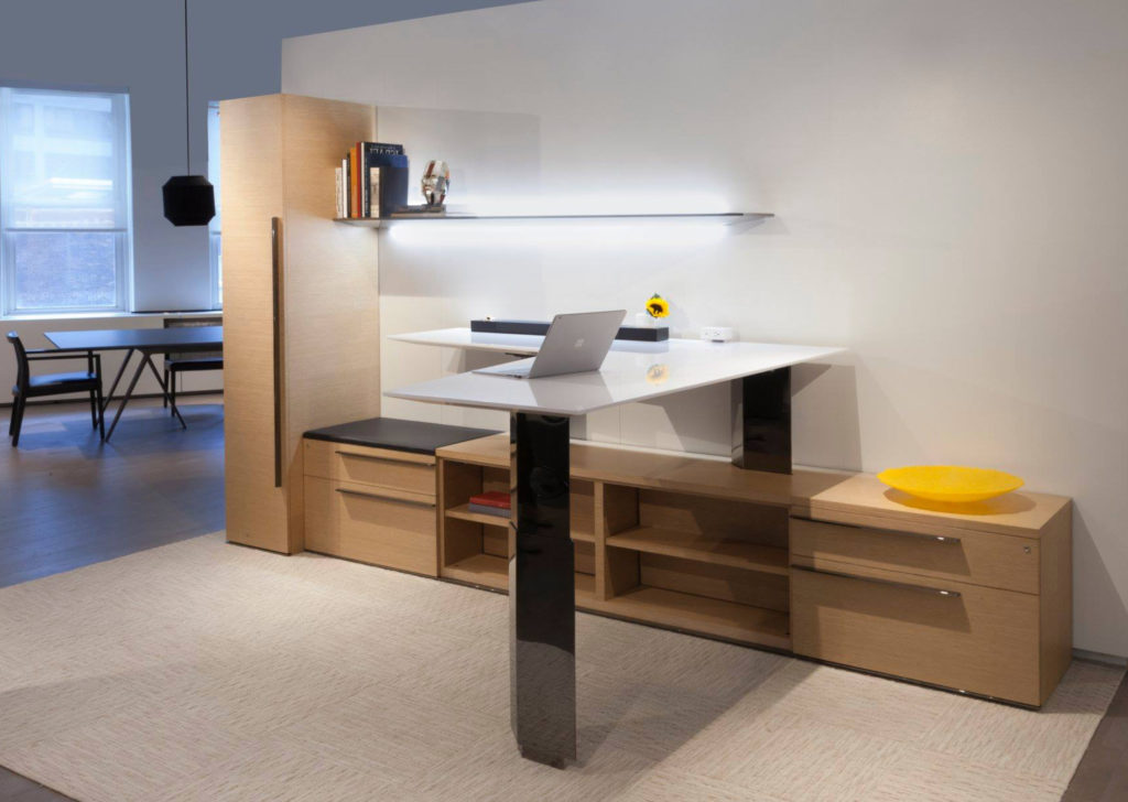 Gilded Flight Desk - Ambience Doré