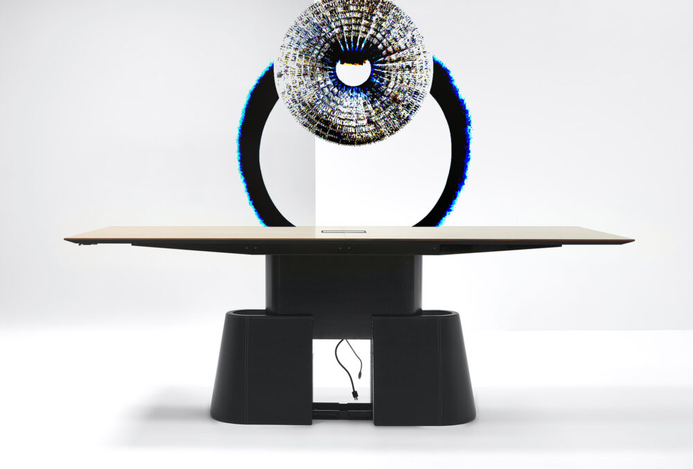 Grand Elevating Table - Ambience Doré