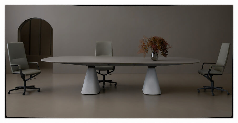 Stunning Modern Table - Ambience Doré