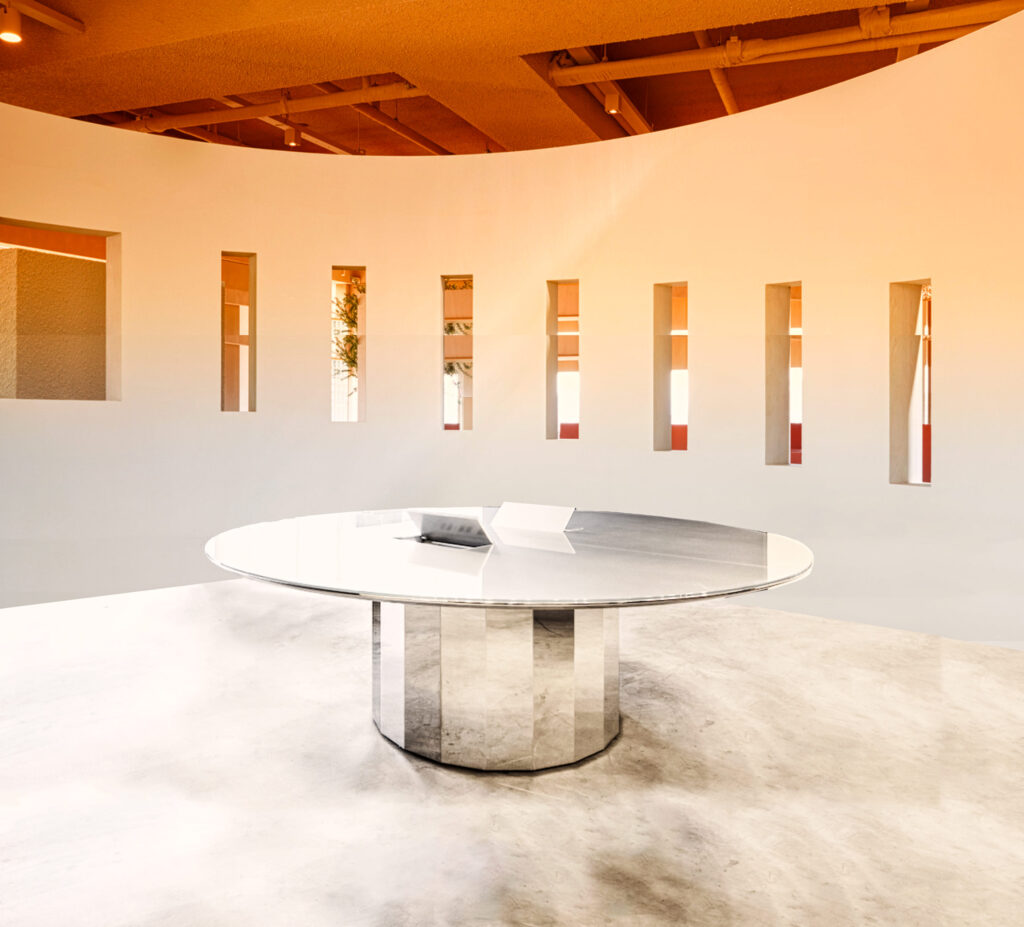 Glass Round Modern Table - Ambience Doré