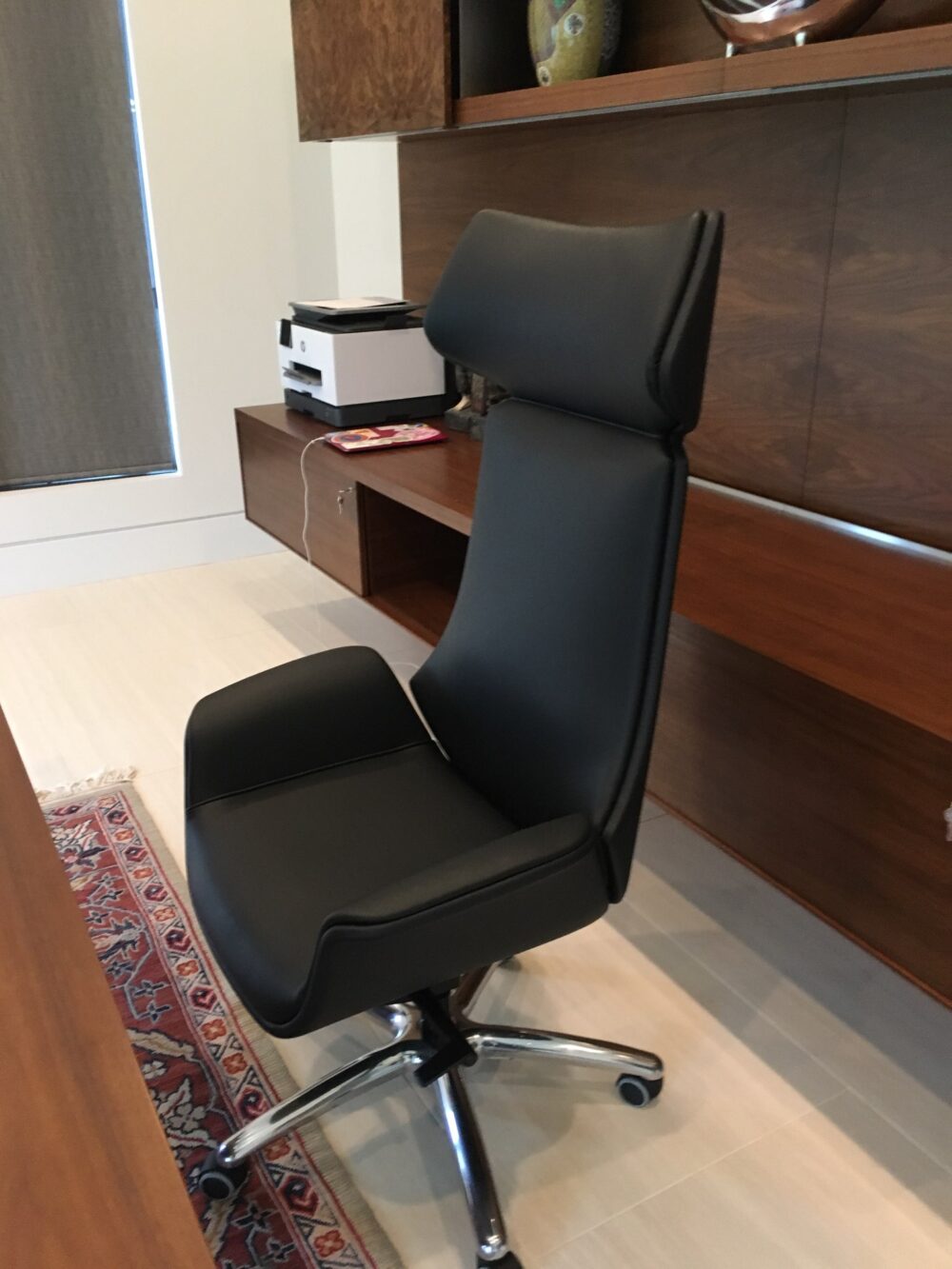 Ultra Executive Chair - Ambience Doré